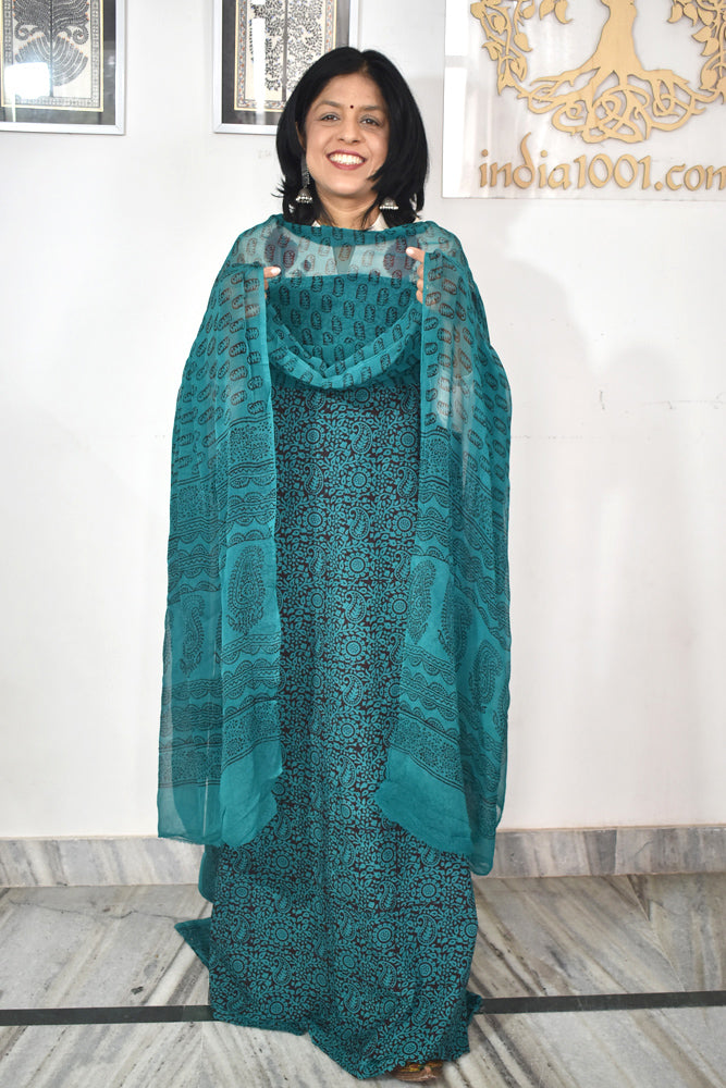 Classic Bagh Block Printed unstitched suit fabric with chiffon dupatta ...