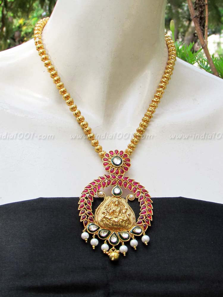 Beautiful Temple jewelery Set – India1001.com